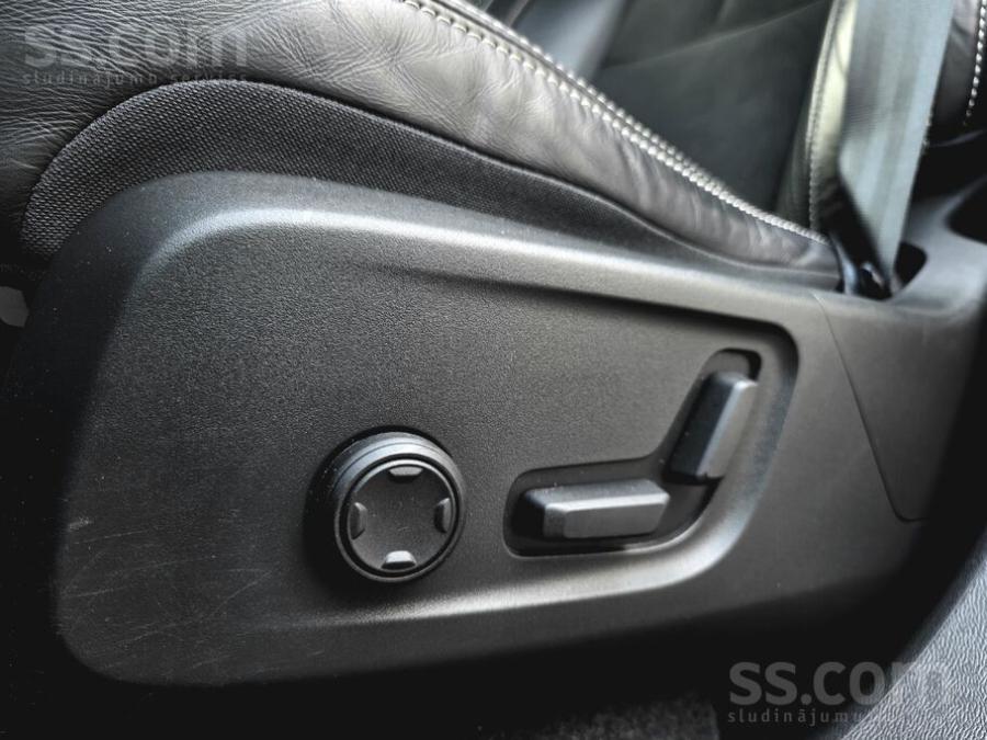 Melns Volvo XC40 2020 Jelgava, ar dzinēja tilpumu 2.00 L un nobraukumu 213 tūkst. km par 24900 €, foto 16 vietnē AUTOMOTO.COM.LV