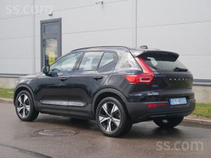 Melns Volvo XC40 2020 Rīga, ar dzinēja tilpumu 0.00 L un nobraukumu 168 tūkst. km par 23500 €, foto 4 vietnē AUTOMOTO.COM.LV