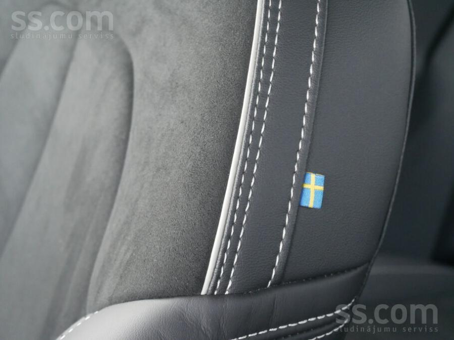 Melns Volvo XC40 2020 Rīga, ar dzinēja tilpumu 0.00 L un nobraukumu 168 tūkst. km par 23500 €, foto 26 vietnē AUTOMOTO.COM.LV