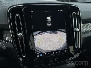 Black Volvo XC40 2020 in Jelgava, with an engine capacity of 2.00 L and mileage of 160 thousand km for 18900 €, photo 14 on AUTOMOTO.COM.LV