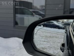Black Volvo XC40 2020 in Jelgava, with an engine capacity of 2.00 L and mileage of 160 thousand km for 18900 €, photo 25 on AUTOMOTO.COM.LV