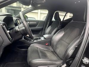 Черный Вольво XC40 2020 в Рига, объемом двигателя 2.00 л и пробегом 203 тыс. км за 21500 €, фото 3 на AUTOMOTO.COM.LV