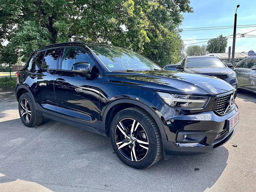 Melns Volvo XC40 2020 Rīga, ar dzinēja tilpumu 2.00 L un nobraukumu 203 tūkst. km par 21550 €, foto 4 vietnē AUTOMOTO.COM.LV