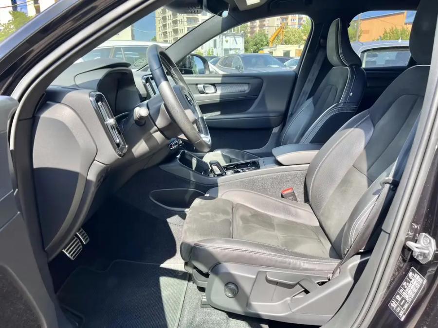 Melns Volvo XC40 2020 Rīga, ar dzinēja tilpumu 2.00 L un nobraukumu 203 tūkst. km par 21550 €, foto 10 vietnē AUTOMOTO.COM.LV
