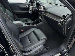 Melns Volvo XC40 2020 Jelgava, ar dzinēja tilpumu 0.00 L un nobraukumu 160 tūkst. km par 18900 €, foto 7 vietnē AUTOMOTO.COM.LV