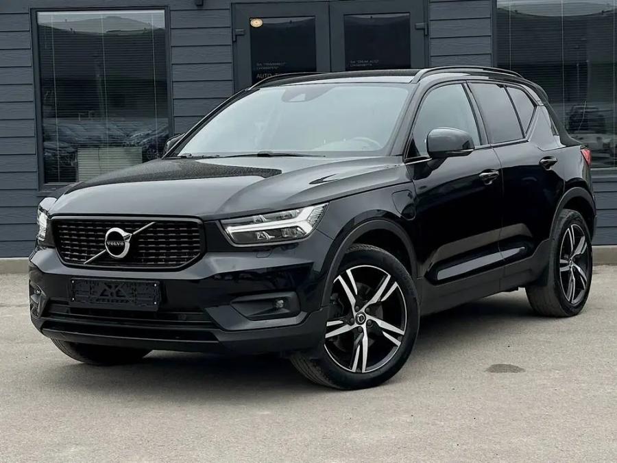 Черный Вольво XC40 2020 в Елгава, объемом двигателя 1.50 л и пробегом 170 тыс. км за 19500 €, фото 4 на AUTOMOTO.COM.LV