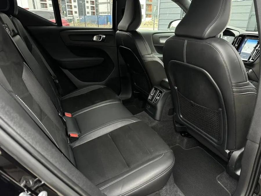 Черный Вольво XC40 2020 в Елгава, объемом двигателя 1.50 л и пробегом 170 тыс. км за 19500 €, фото 9 на AUTOMOTO.COM.LV