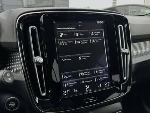 Черный Вольво XC40 2020 в Елгава, объемом двигателя 1.50 л и пробегом 170 тыс. км за 19500 €, фото 13 на AUTOMOTO.COM.LV