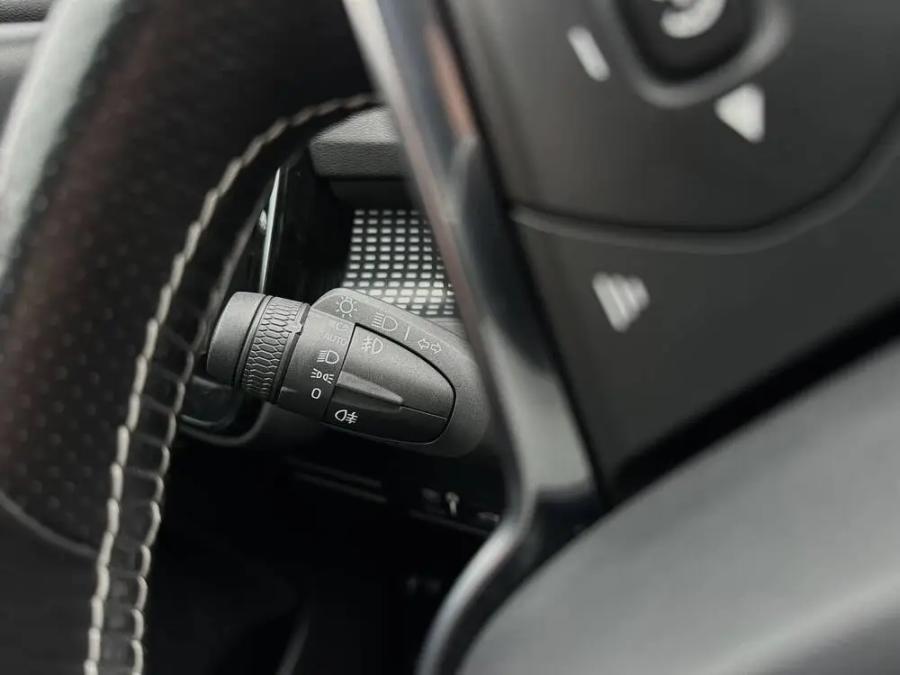 Черный Вольво XC40 2020 в Елгава, объемом двигателя 1.50 л и пробегом 170 тыс. км за 19500 €, фото 20 на AUTOMOTO.COM.LV