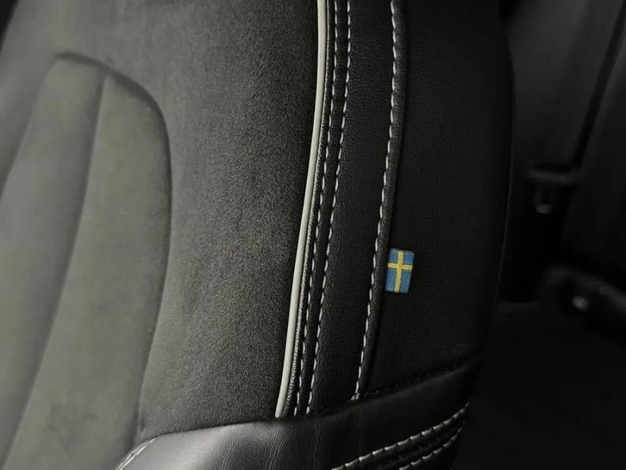 Черный Вольво XC40 2020 в Елгава, объемом двигателя 1.50 л и пробегом 170 тыс. км за 19500 €, фото 22 на AUTOMOTO.COM.LV