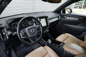 Melns Volvo XC40 2020 Rīga, ar dzinēja tilpumu 2.00 L un nobraukumu 135 tūkst. km par 24100 €, foto 9 vietnē AUTOMOTO.COM.LV