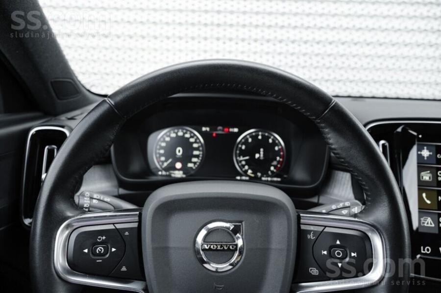 Melns Volvo XC40 2020 Rīga, ar dzinēja tilpumu 2.00 L un nobraukumu 135 tūkst. km par 24100 €, foto 12 vietnē AUTOMOTO.COM.LV