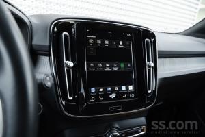 Melns Volvo XC40 2020 Rīga, ar dzinēja tilpumu 2.00 L un nobraukumu 135 tūkst. km par 24100 €, foto 15 vietnē AUTOMOTO.COM.LV
