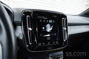 Melns Volvo XC40 2020 Rīga, ar dzinēja tilpumu 2.00 L un nobraukumu 135 tūkst. km par 24100 €, foto 16 vietnē AUTOMOTO.COM.LV