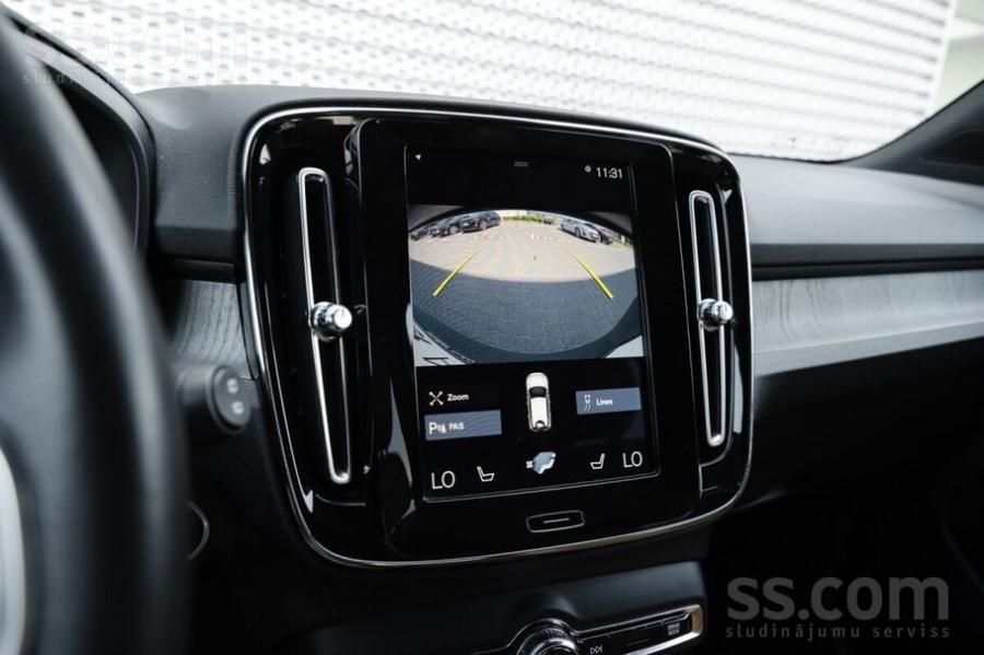 Melns Volvo XC40 2020 Rīga, ar dzinēja tilpumu 2.00 L un nobraukumu 135 tūkst. km par 24100 €, foto 18 vietnē AUTOMOTO.COM.LV