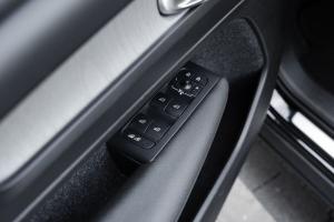 Черный Вольво XC40 2020 в Марупе, объемом двигателя 2.00 л и пробегом 0 тыс. км за 24100 €, фото 8 на AUTOMOTO.COM.LV