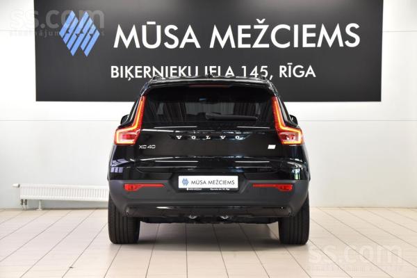 Черный Вольво XC40 2020 в Рига, объемом двигателя 0.00 л и пробегом 95 тыс. км за 28990 €, фото 7 на AUTOMOTO.COM.LV