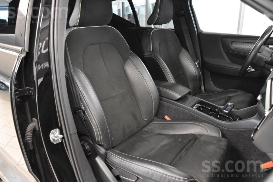 Melns Volvo XC40 2020 Rīga, ar dzinēja tilpumu 0.00 L un nobraukumu 95 tūkst. km par 28990 €, foto 17 vietnē AUTOMOTO.COM.LV