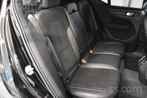 Melns Volvo XC40 2020 Rīga, ar dzinēja tilpumu 0.00 L un nobraukumu 95 tūkst. km par 28990 €, foto 18 vietnē AUTOMOTO.COM.LV