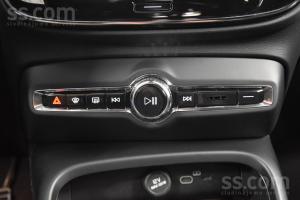 Melns Volvo XC40 2020 Rīga, ar dzinēja tilpumu 0.00 L un nobraukumu 95 tūkst. km par 28990 €, foto 19 vietnē AUTOMOTO.COM.LV