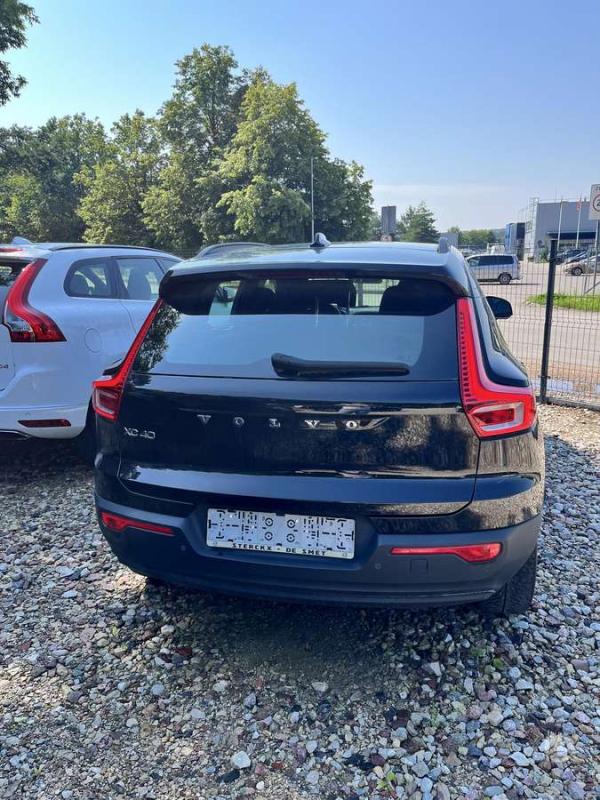 Black Volvo XC40 2020 in Kaunas, with an engine capacity of 1.48 L and mileage of 97 thousand km for 16700 €, photo 3 on AUTOMOTO.COM.LV