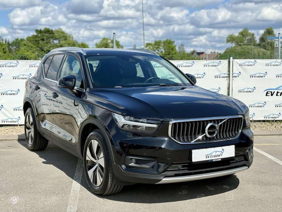 Черный Вольво XC40 2020 в Вильнюс, объемом двигателя 1.48 л и пробегом 163 тыс. км за 18999 €, фото 4 на AUTOMOTO.COM.LV