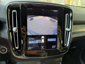 Black Volvo XC40 2020 in Taurage, with an engine capacity of 2.00 L and mileage of 240 thousand km for 16900 €, photo 19 on AUTOMOTO.COM.LV