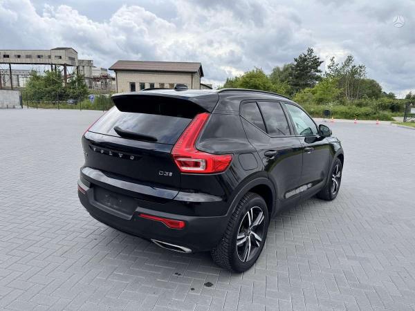 Черный Вольво XC40 2020 в Тельшяй, объемом двигателя 1.97 л и пробегом 172 тыс. км за 18200 €, фото 6 на AUTOMOTO.COM.LV
