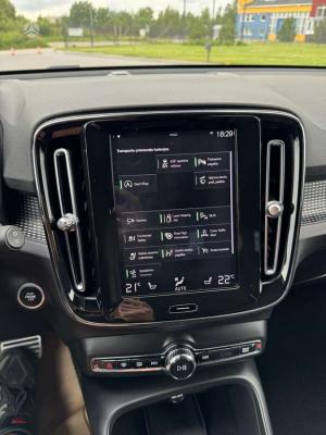 Black Volvo XC40 2020 in Telschi, with an engine capacity of 1.97 L and mileage of 172 thousand km for 18200 €, photo 43 on AUTOMOTO.COM.LV