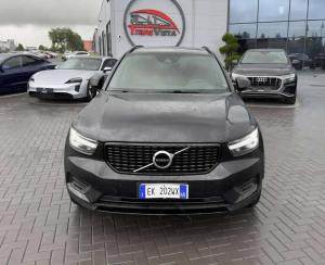 Черный Вольво XC40 2020 в Тельшяй, объемом двигателя 2.00 л и пробегом 172 тыс. км за 18190 €, фото 4 на AUTOMOTO.COM.LV