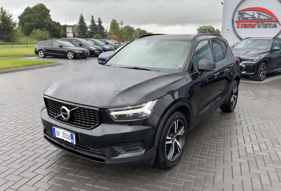 Черный Вольво XC40 2020 в Тельшяй, объемом двигателя 2.00 л и пробегом 172 тыс. км за 18190 €, фото 6 на AUTOMOTO.COM.LV