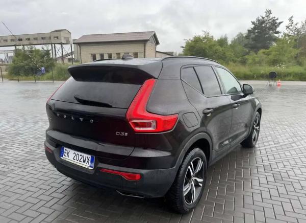 Volvo XC40 2020 in Telschi on AUTOMOTO.COM.LV Black Volvo XC40 2020 in Telschi, with an engine capacity of 2.00 L and mileage of 172 thousand km for 18190 β¬, photo 10 on AUTOMOTO.COM.LV