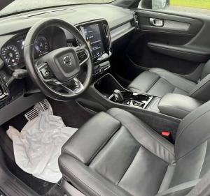 Черный Вольво XC40 2020 в Тельшяй, объемом двигателя 2.00 л и пробегом 172 тыс. км за 18190 €, фото 13 на AUTOMOTO.COM.LV