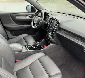 Черный Вольво XC40 2020 в Тельшяй, объемом двигателя 2.00 л и пробегом 172 тыс. км за 18190 €, фото 14 на AUTOMOTO.COM.LV
