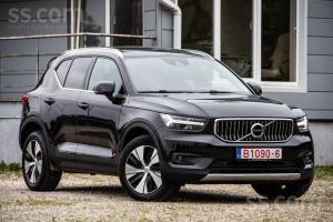 Melns Volvo XC40 2020 Tukums, ar dzinēja tilpumu 1.50 L un nobraukumu 196 tūkst. km par 18900 €, foto 3 vietnē AUTOMOTO.COM.LV