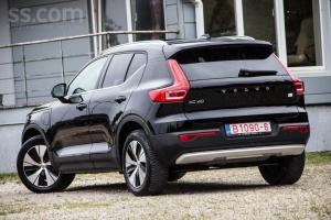 Melns Volvo XC40 2020 Tukums, ar dzinēja tilpumu 1.50 L un nobraukumu 196 tūkst. km par 18900 €, foto 5 vietnē AUTOMOTO.COM.LV