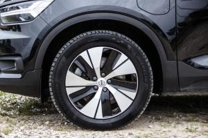 Melns Volvo XC40 2020 Tukums, ar dzinēja tilpumu 1.50 L un nobraukumu 196 tūkst. km par 18900 €, foto 8 vietnē AUTOMOTO.COM.LV