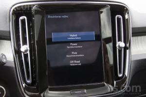 Melns Volvo XC40 2020 Tukums, ar dzinēja tilpumu 1.50 L un nobraukumu 196 tūkst. km par 18900 €, foto 20 vietnē AUTOMOTO.COM.LV