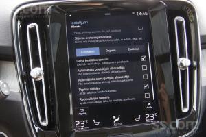 Melns Volvo XC40 2020 Tukums, ar dzinēja tilpumu 1.50 L un nobraukumu 196 tūkst. km par 18900 €, foto 24 vietnē AUTOMOTO.COM.LV