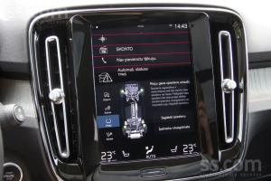 Melns Volvo XC40 2020 Tukums, ar dzinēja tilpumu 1.50 L un nobraukumu 196 tūkst. km par 18900 €, foto 26 vietnē AUTOMOTO.COM.LV