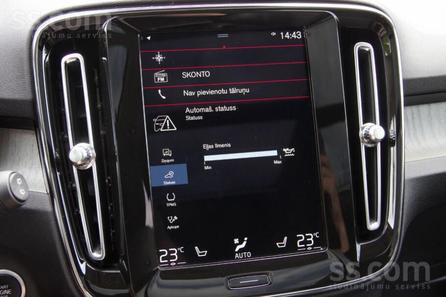 Melns Volvo XC40 2020 Tukums, ar dzinēja tilpumu 1.50 L un nobraukumu 196 tūkst. km par 18900 €, foto 27 vietnē AUTOMOTO.COM.LV