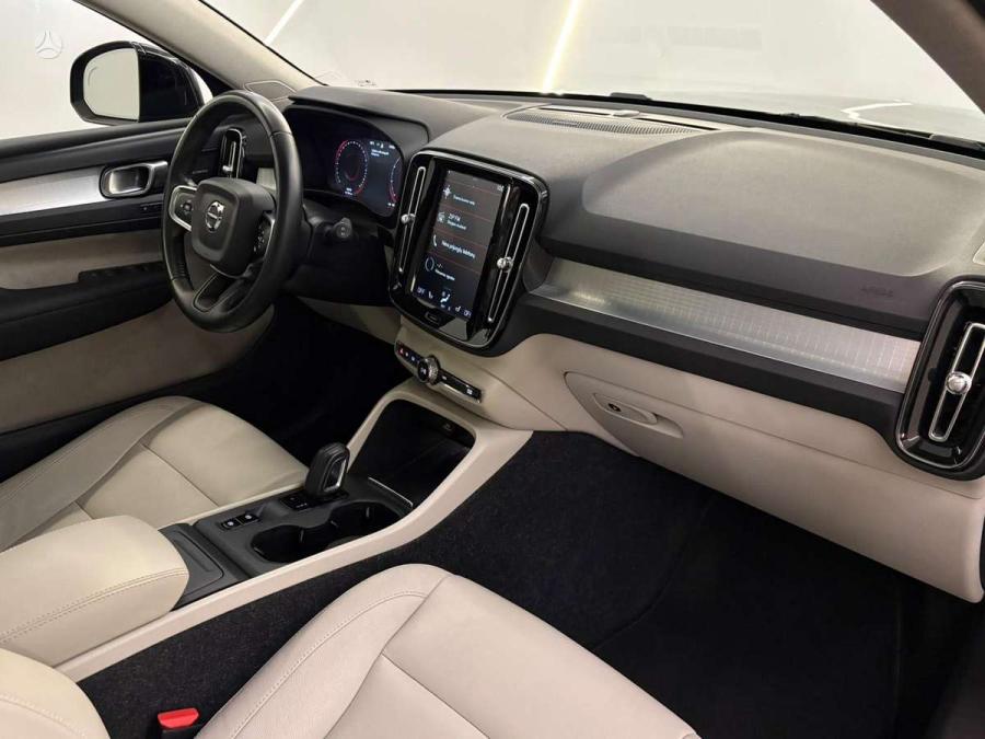 Черный Вольво XC40 2020 в Мариямполе, объемом двигателя 1.97 л и пробегом 123 тыс. км за 20650 €, фото 19 на AUTOMOTO.COM.LV