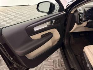 Черный Вольво XC40 2020 в Мариямполе, объемом двигателя 1.97 л и пробегом 123 тыс. км за 20650 €, фото 29 на AUTOMOTO.COM.LV
