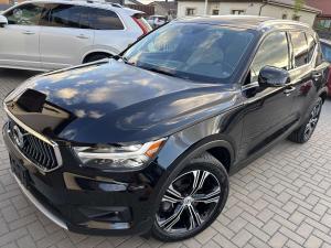 Black Volvo XC40 2020 in Kaunas, with an engine capacity of 1.97 L and mileage of 116 thousand km for 22500 €, photo  on AUTOMOTO.COM.LV