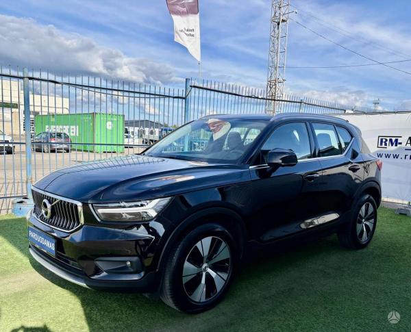 Вольво XC40 2020 в Паневежис на AUTOMOTO.COM.LV Черный Вольво XC40 2020 в Паневежис, объемом двигателя 1.48 л и пробегом 106 тыс. км за 20700 €, фото 1 на AUTOMOTO.COM.LV