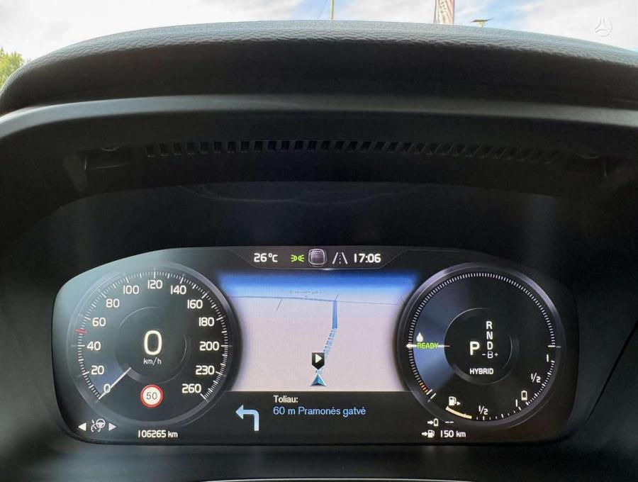 Black Volvo XC40 2020 in Panevezys, with an engine capacity of 1.48 L and mileage of 106 thousand km for 20700 €, photo 18 on AUTOMOTO.COM.LV