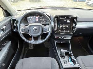 Black Volvo XC40 2020 in Kaunas, with an engine capacity of 1.48 L and mileage of 65 thousand km for 16950 €, photo 9 on AUTOMOTO.COM.LV