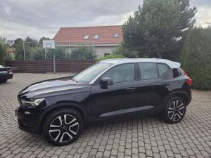 Black Volvo XC40 2020 in Kaunas, with an engine capacity of 1.48 L and mileage of 107 thousand km for 18400 €, photo 5 on AUTOMOTO.COM.LV