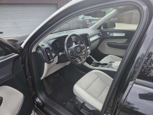Black Volvo XC40 2020 in Kaunas, with an engine capacity of 1.48 L and mileage of 107 thousand km for 18400 €, photo 13 on AUTOMOTO.COM.LV