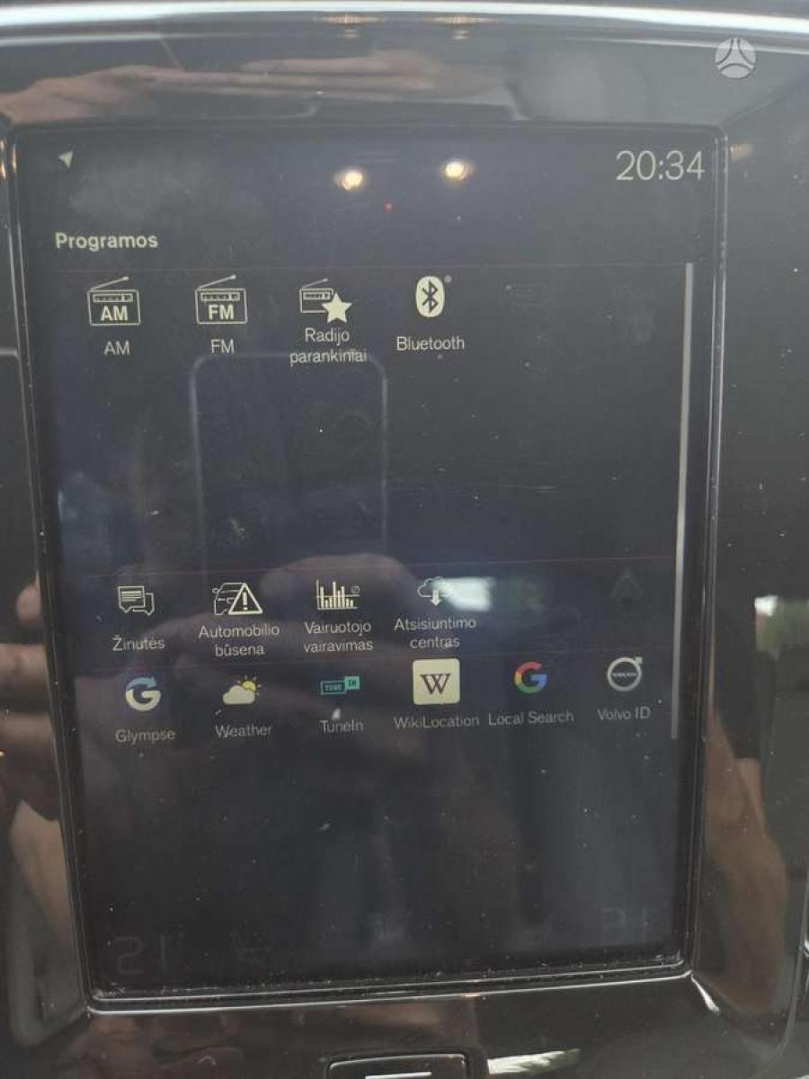 Black Volvo XC40 2020 in Kaunas, with an engine capacity of 1.48 L and mileage of 107 thousand km for 18400 €, photo 24 on AUTOMOTO.COM.LV